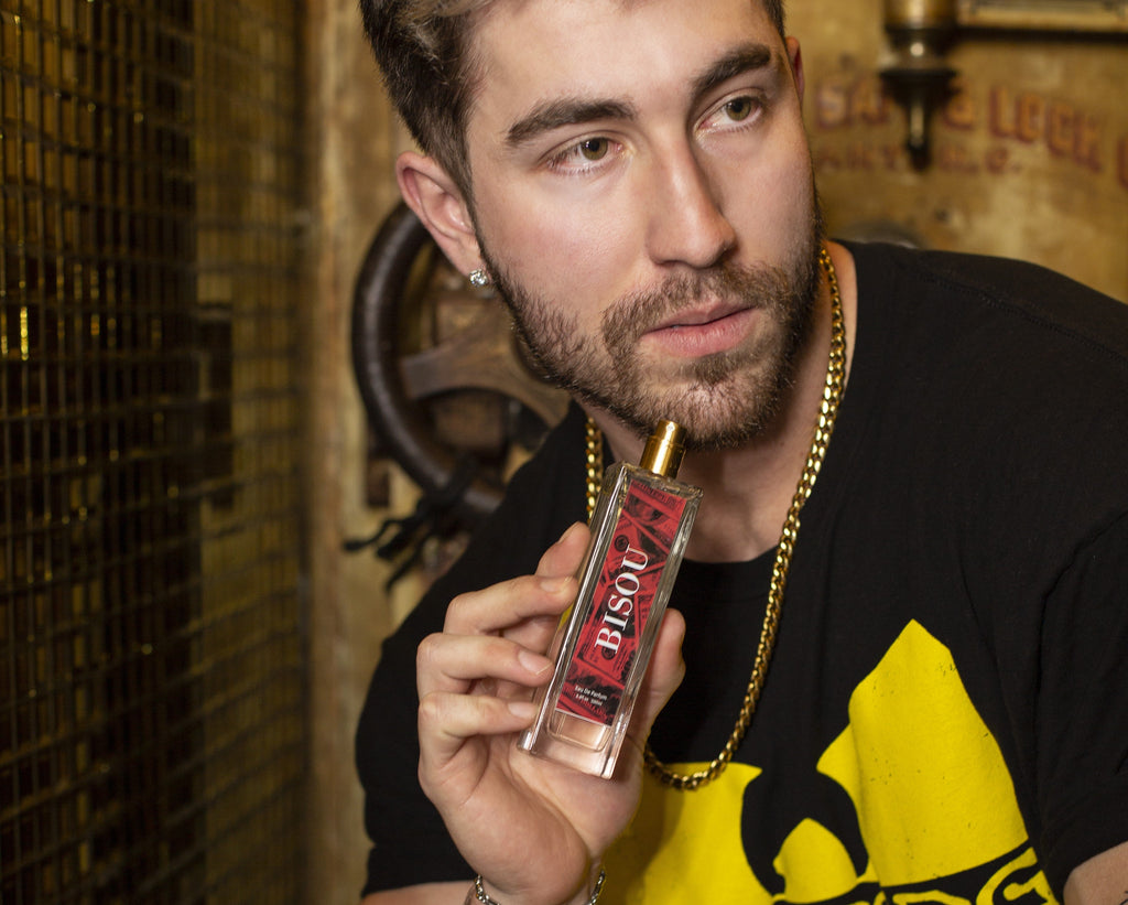 Perfumes for Him: Captivating Scents by Bisoumemoire – Bisou Memoire